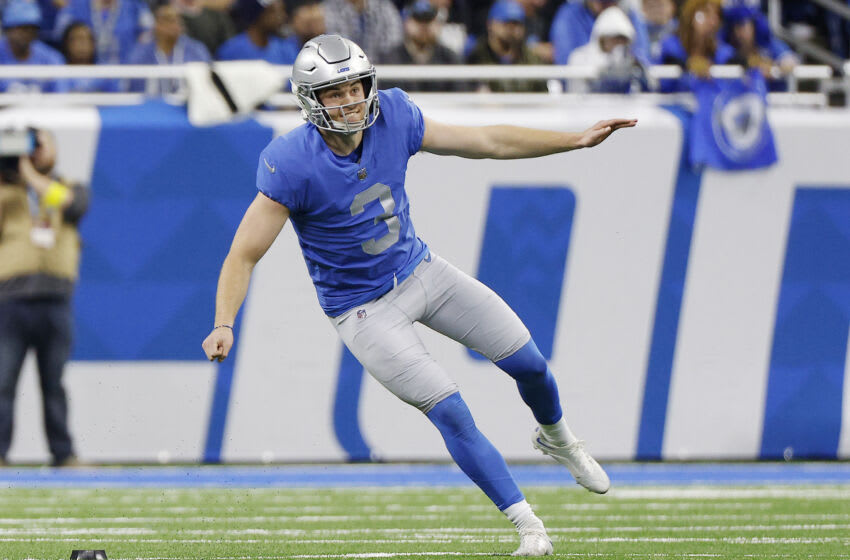 Lions punter Jack Fox auditions to kick long field goals
