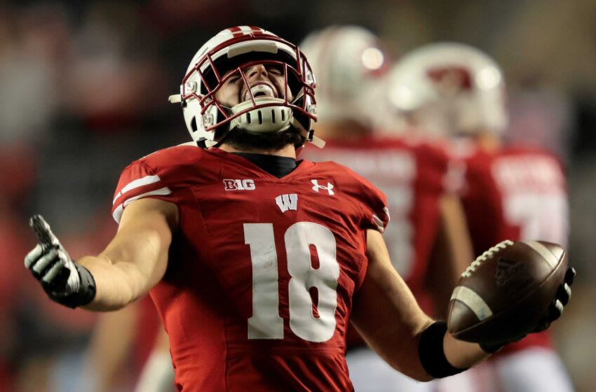 Wisconsin Football: Handing out game balls from the win over Nebraska