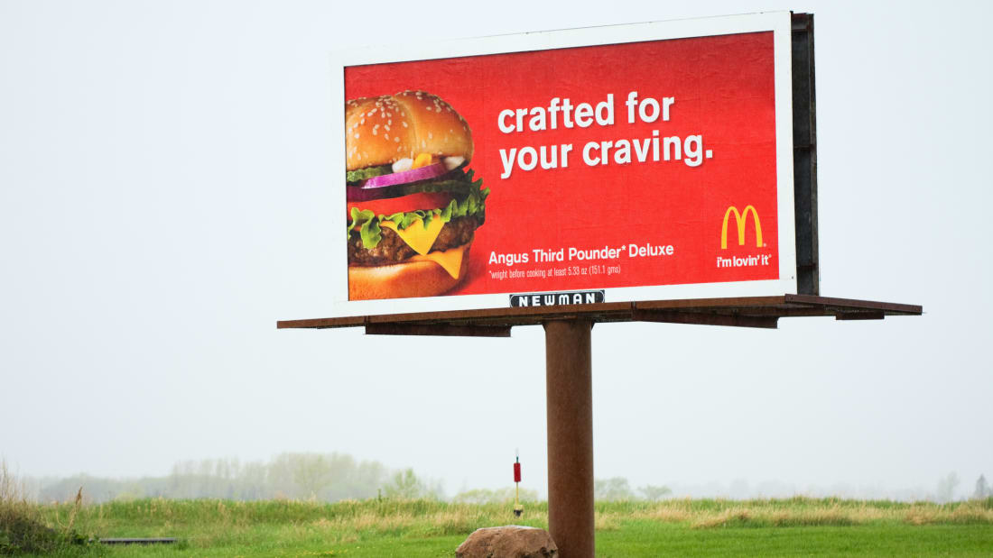 What 12 Fast Food Advertisements Look Like Compared to the Real Thing