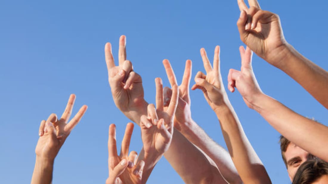 A Brief History of 6 Useful Hand Gestures