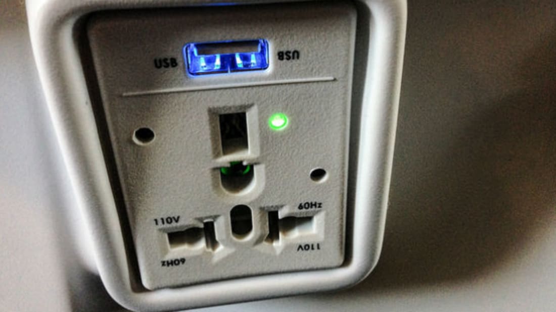 How Do Power Outlets On An Airplane Stay Grounded?