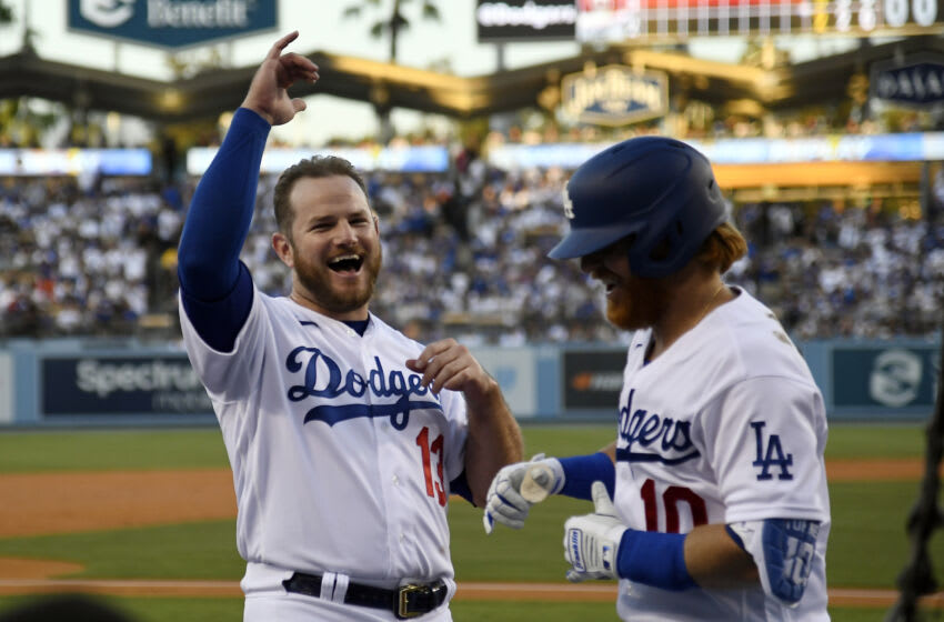 Dodgers fans fight each other in stands during Giants beatdown