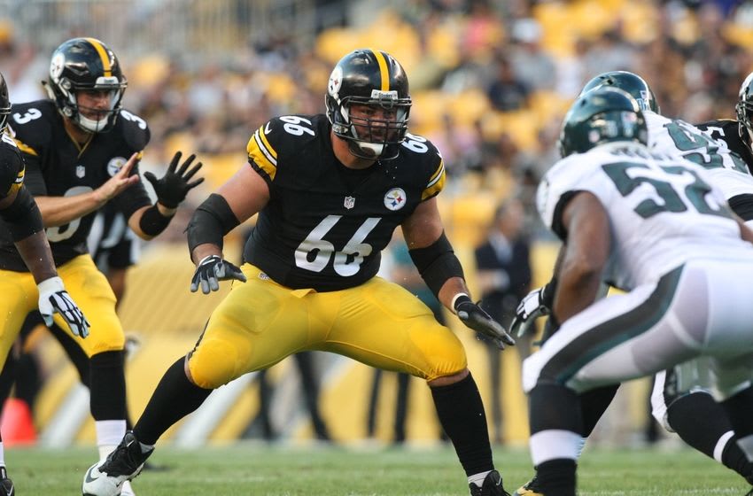 Steelers sign David DeCastro to multi-year contract extension
