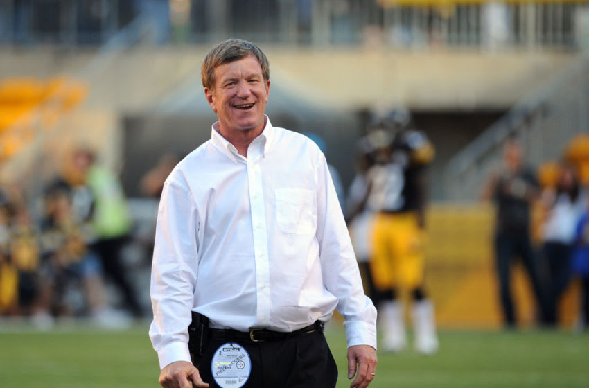 Panthers playing with fire regarding contract extensions