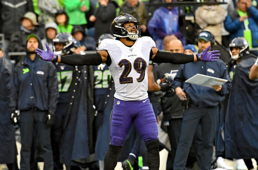 Baltimore Ravens: Why Eric Weddle fit better than Earl Thomas