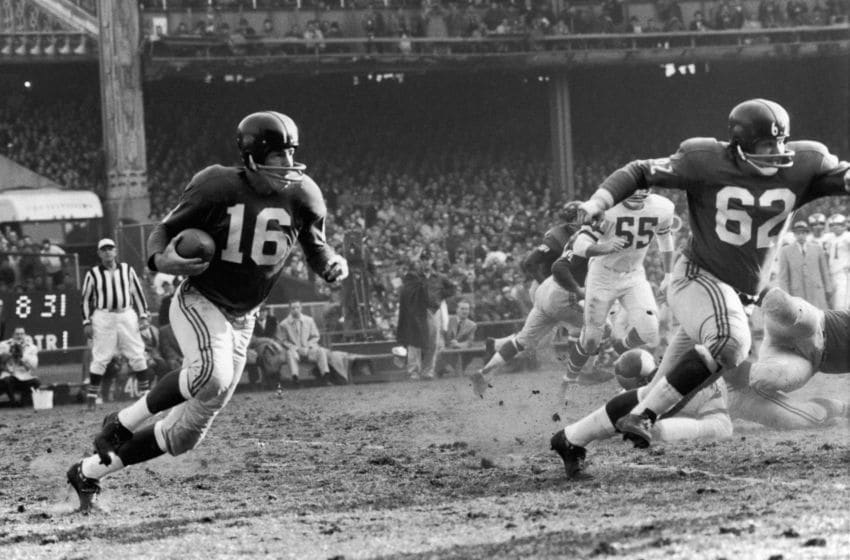 NY Giants: Top 10 running backs of all time