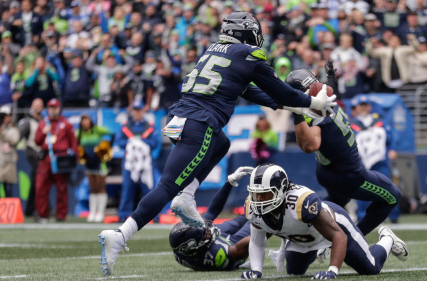 Seahawks updated mock drafts show no one knows what Seattle will do