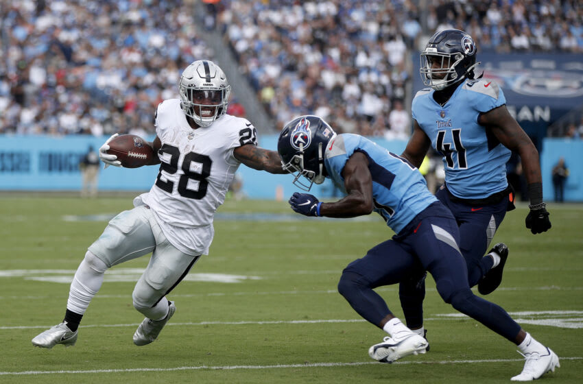 Las Vegas Raiders fall to 0-3 after comeback versus Titans falls short