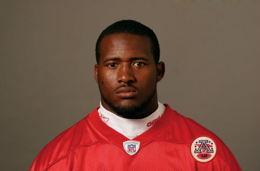 Miami Dolphins hire former Chiefs RB Kolby Smith to coaching staff