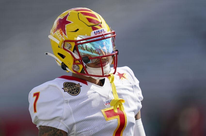 Kansas City Chiefs sign wide receiver Devin Gray