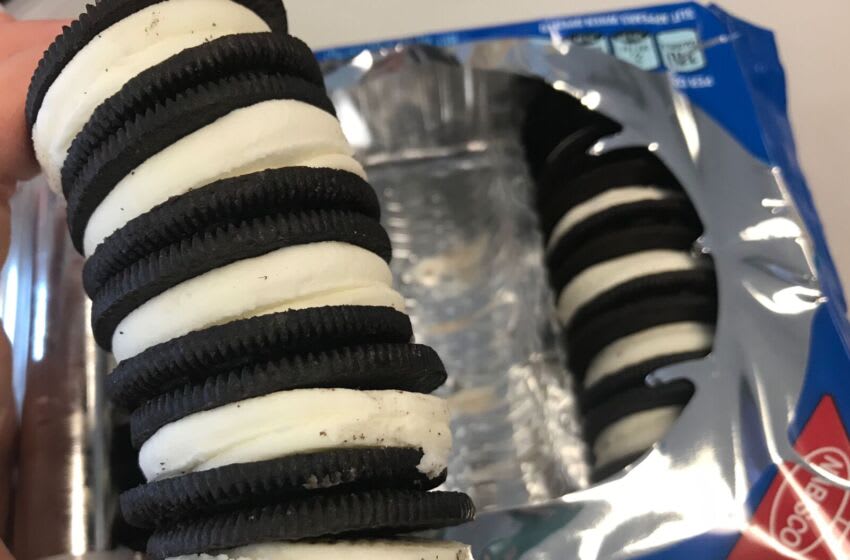 Kansas City tattoo artist makes Chiefs art out of Oreos