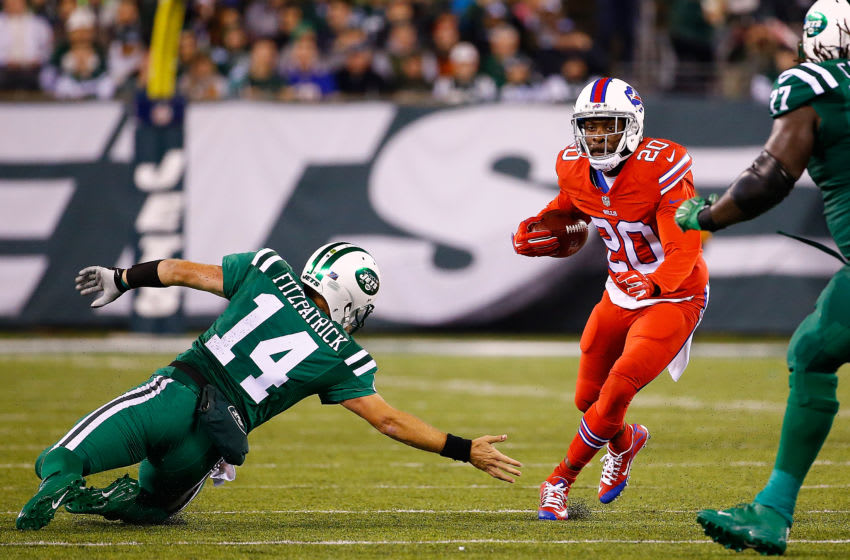 Eagles sign former Buffalo Bills safety Corey Graham.