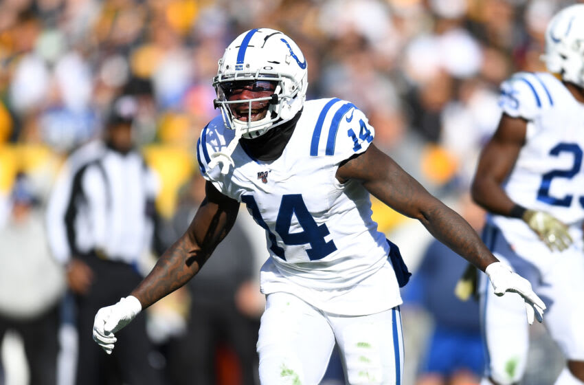 Eagles announce Zach Pascal’s jersey number (and raise a few eyebrows)