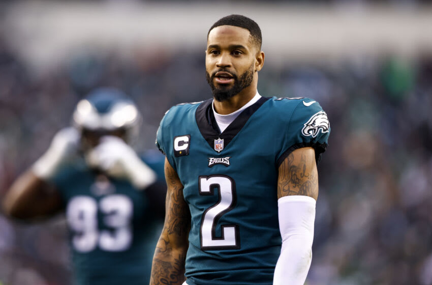 Eagles captains earn high praise on roster blending veteran leadership ...