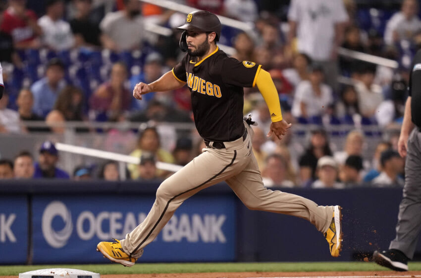 San Diego Padres looking to move on from Eric Hosmer