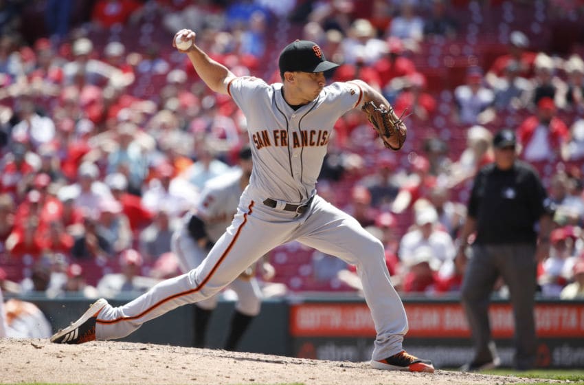 Miami Marlins add switch pitcher Pat Venditte