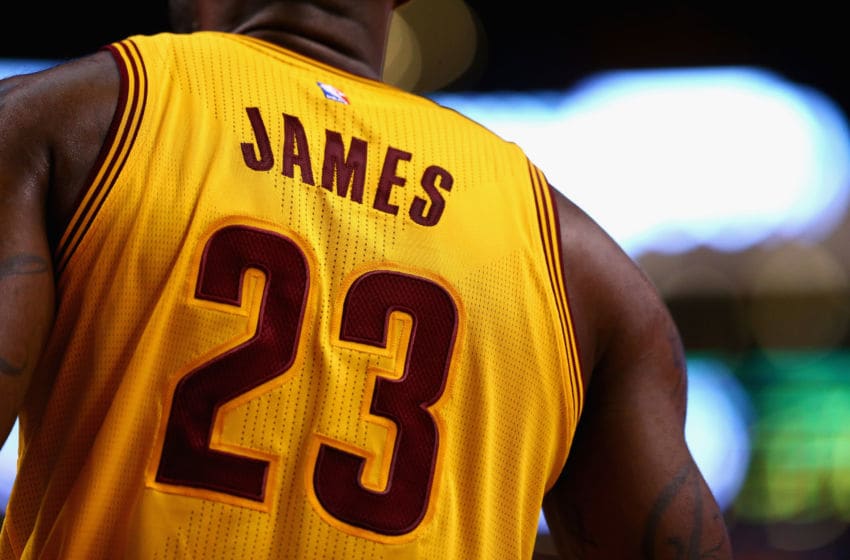 Cavs fan sets himself on fire burning LeBron jersey
