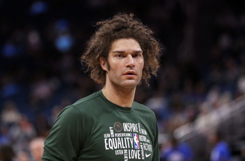 Milwaukee Bucks: The importance of Robin Lopez’s player option