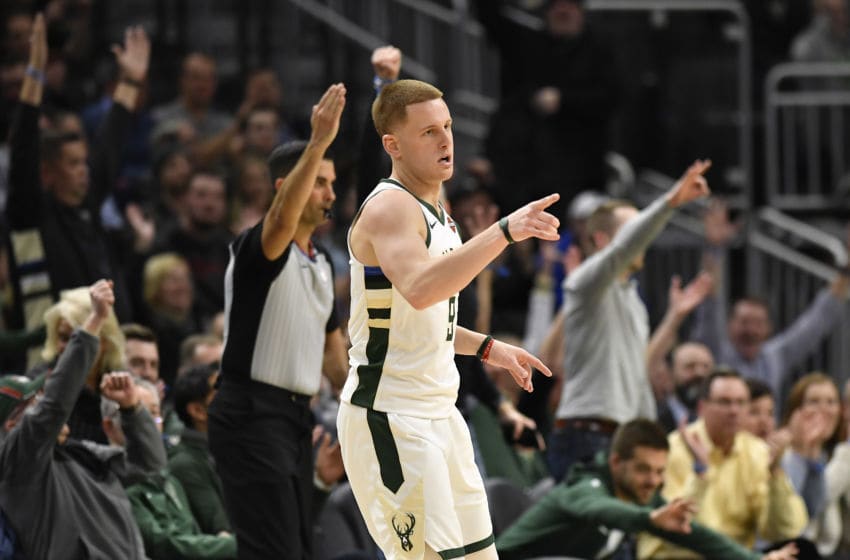 Milwaukee Bucks reportedly pick up team options for Donte DiVincenzo, D ...