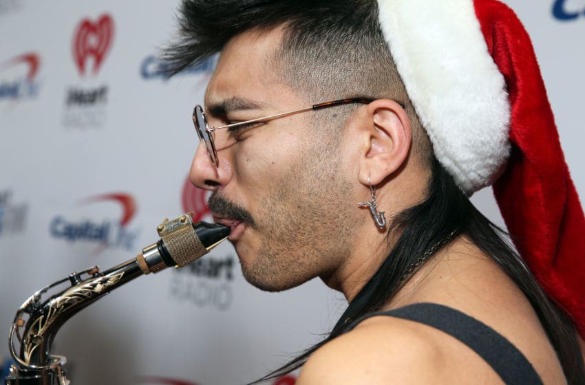 Utah Jazz get the Sexy Sax Man treatment in Sacramento