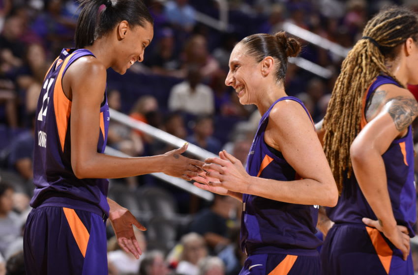 Phoenix Mercury get younger with their opening night roster
