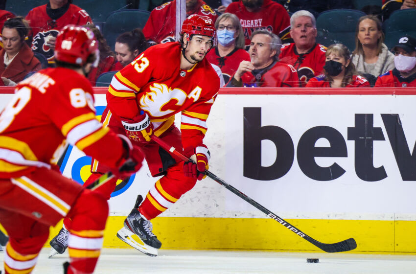 Montreal Canadiens: Can Sean Monahan find his way again in 2022-23?