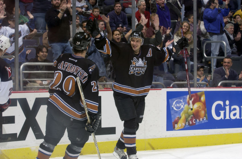 Washington Capitals: A look back at Peter Bondra’s career