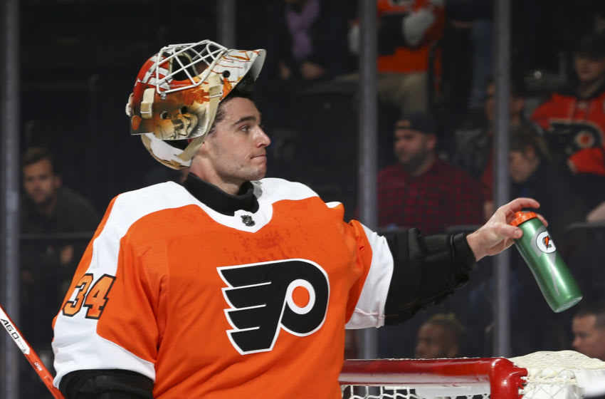 Alex Lyon signs one-year contract with Flyers