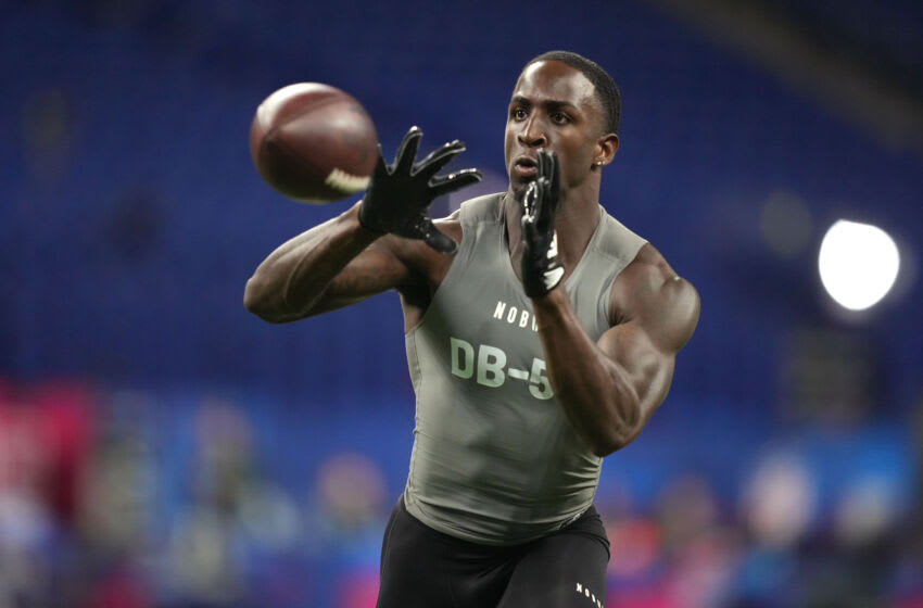 Illinois Football: Washington Commanders select Quan Martin in the 2023 ...