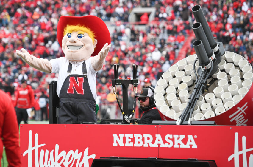 Nebraska football makes waves: Extends first Power 5 offer to promising ...