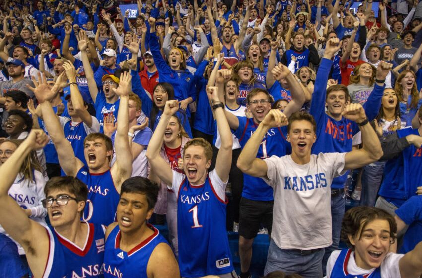 Kansas basketball: Get 15% off Mass Street tickets for The Basketball ...