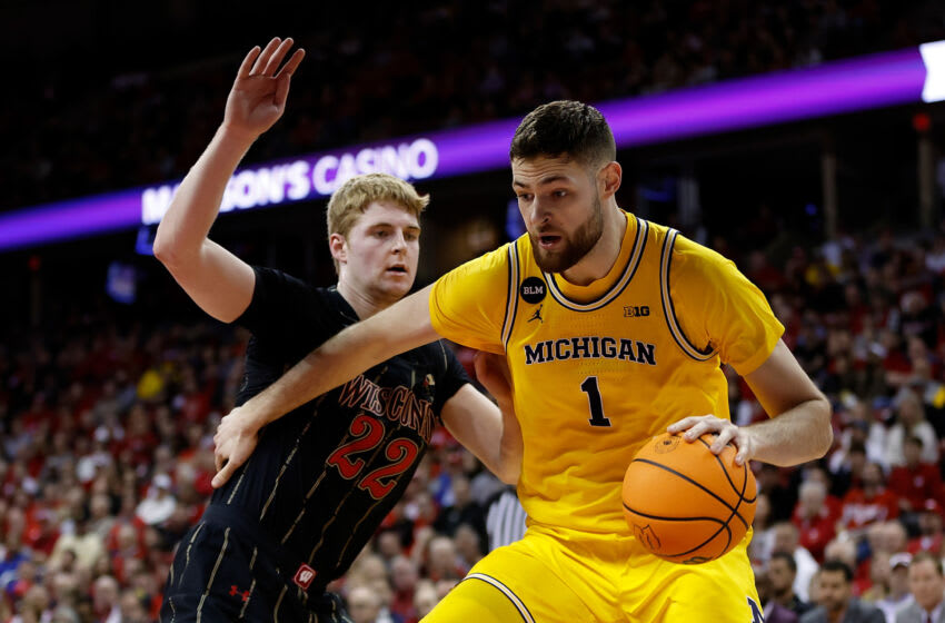 Kyle Cuffe’s transfer allows Kansas basketball to add another player ...