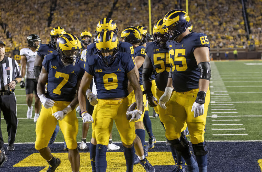 Previewing Michigan Football vs Connecticut
