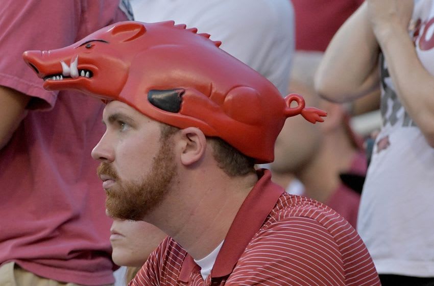 Alabama Football: Hilarious Interview With A Razorbacks Fan