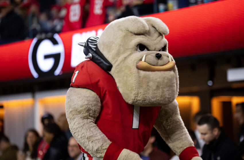 Georgia Bulldogs news: Surprise football commits, Gymdogs upset UK, more