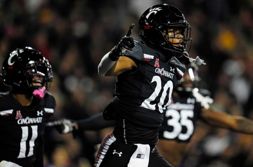 Cincinnati Football: Bearcats unveil brand new all-black uniforms ahead ...