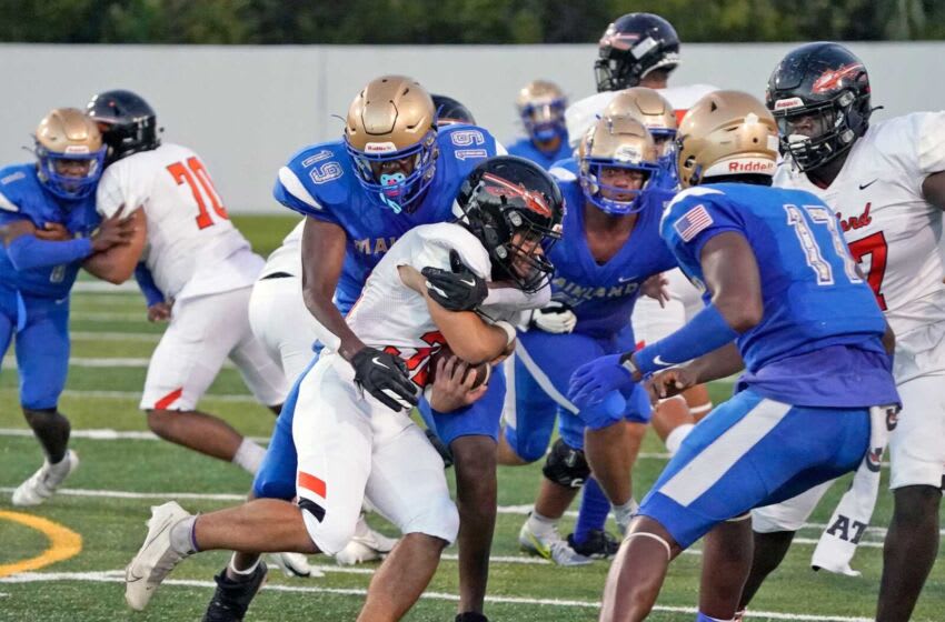 Florida football recruiting: LJ McCray goes viral with crazy interception