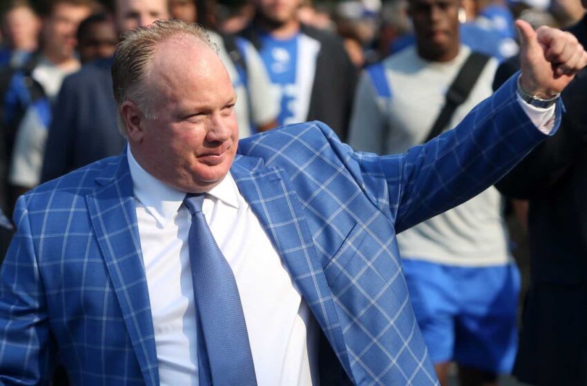 Miami football potential HC candidate Mark Stoops discusses rumors he’s ...