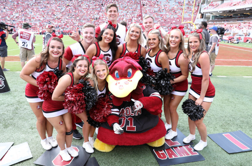 South Carolina Football: Elite Athlete Swain Signs with Gamecocks