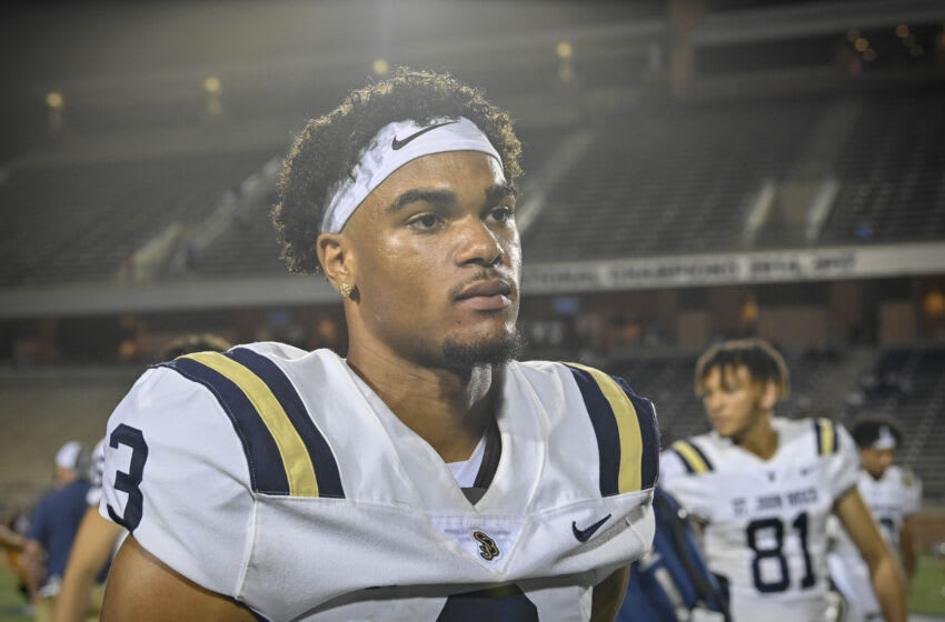 Texas football is very ‘appealing’ for 4-Star WR target DeAndre Moore Jr.