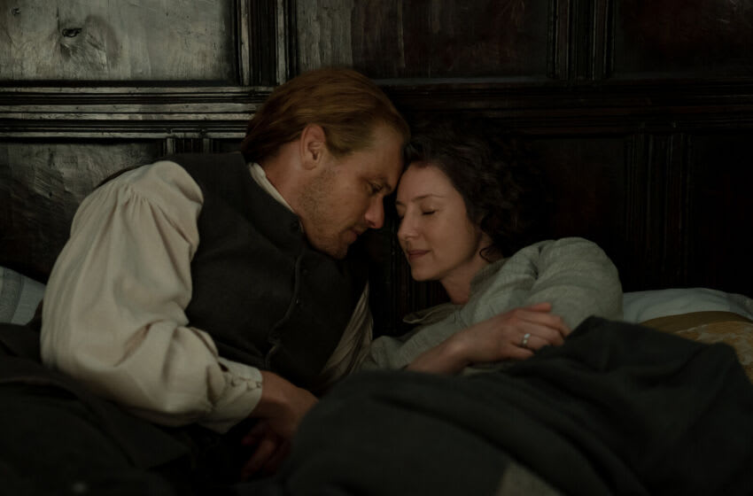 Who sings the Outlander season 7 theme song?