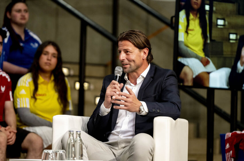 Borussia Dortmund in Times Square: An interview with club legend Roman ...