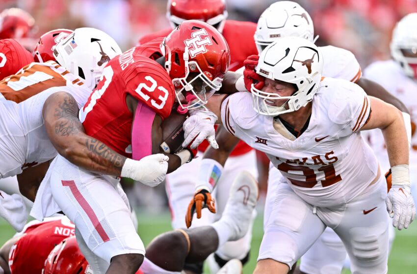 Texas Football: There ‘is a chance’ Ethan Burke returns vs. Kansas State