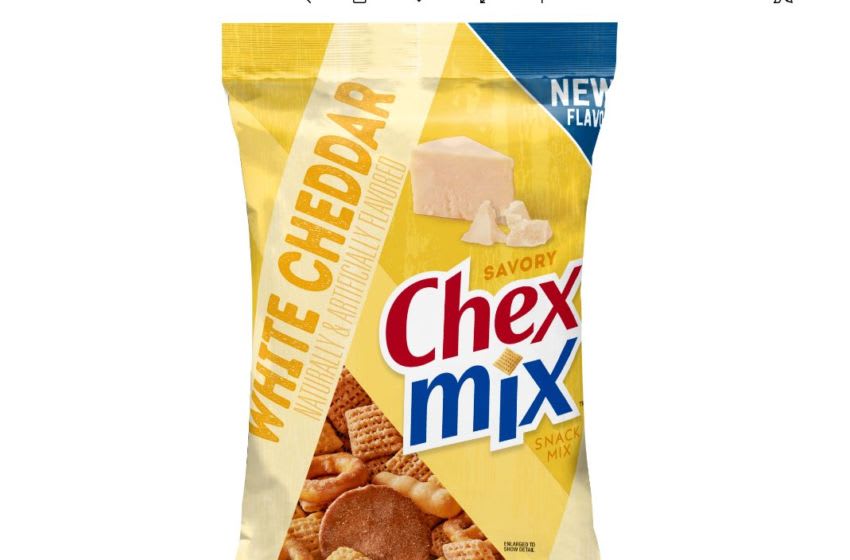 This new Chex Mix flavor is all about the cheesy goodness