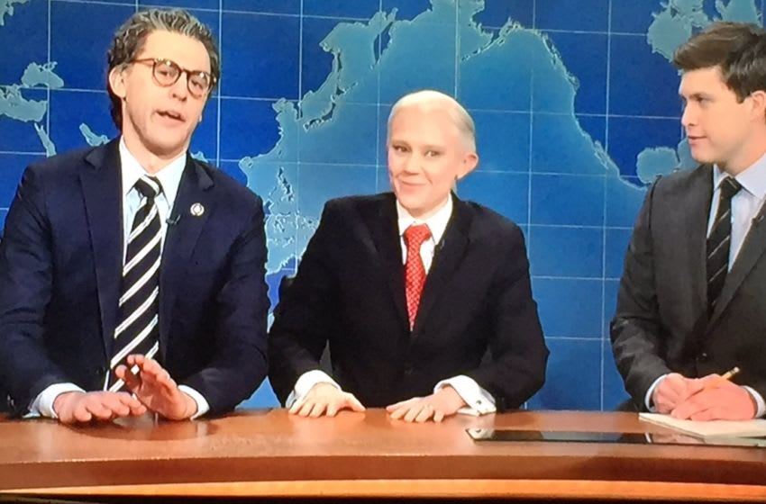 Michael Che, Colin Jost to host SNL Weekend Update specials this summer