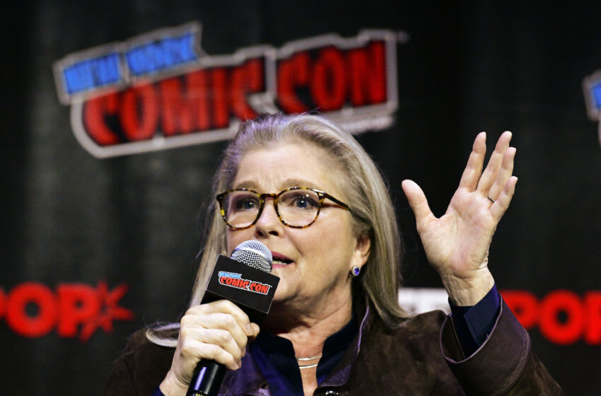 Kate Mulgrew has a bridge crew in mind for a Janeway series