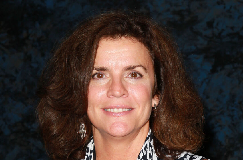 Robin Curtis returns to acting after 23-year hiatus