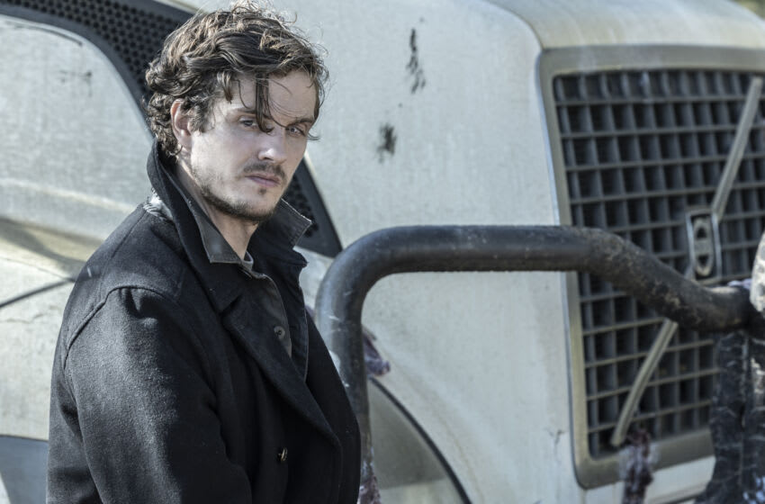 Who is Troy on Fear the Walking Dead?
