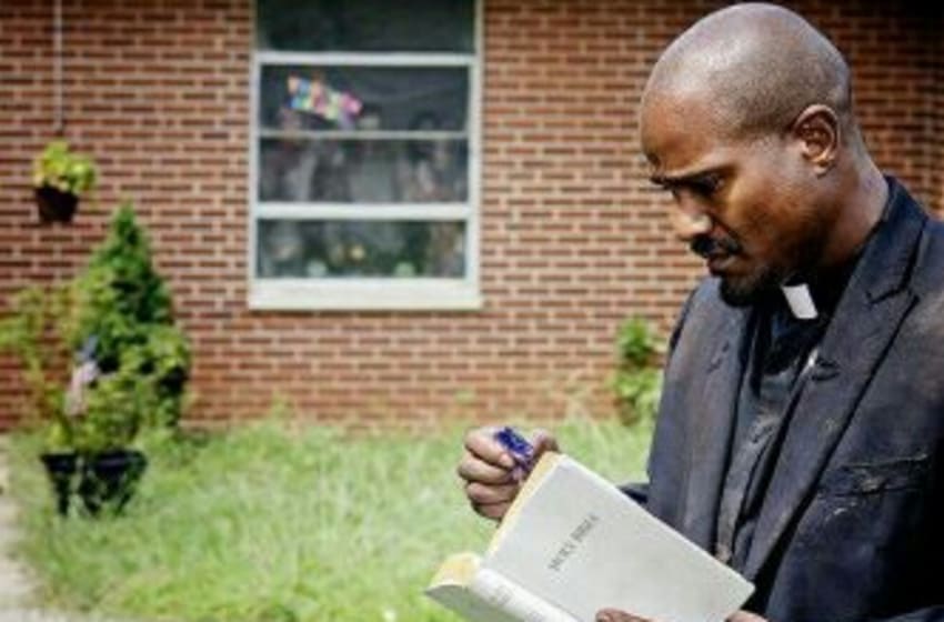 The Walking Dead: Hershel and Father Gabriel