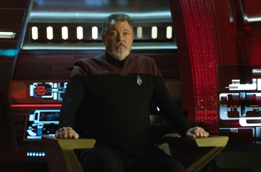 The chair struggle: Jonathan Frakes’ Riker Maneuver on Star Trek explained